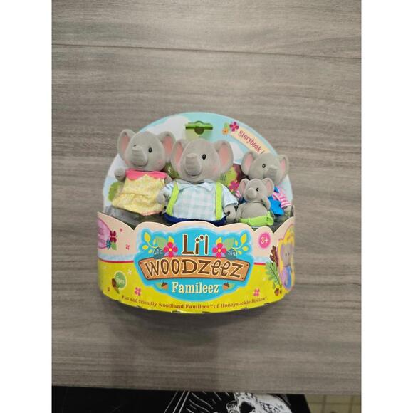 Toys | Lil Woodzeez Oliphant Elephant Family Set | Poshmark